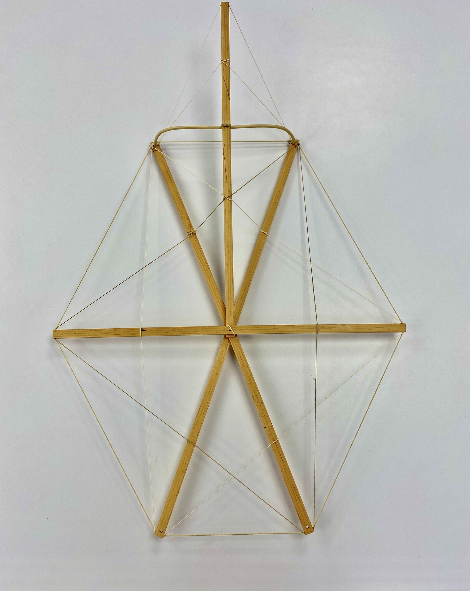 KITE FRAME - BDA. TRADITIONAL - The Stationery Store & Authorized FedEx ...